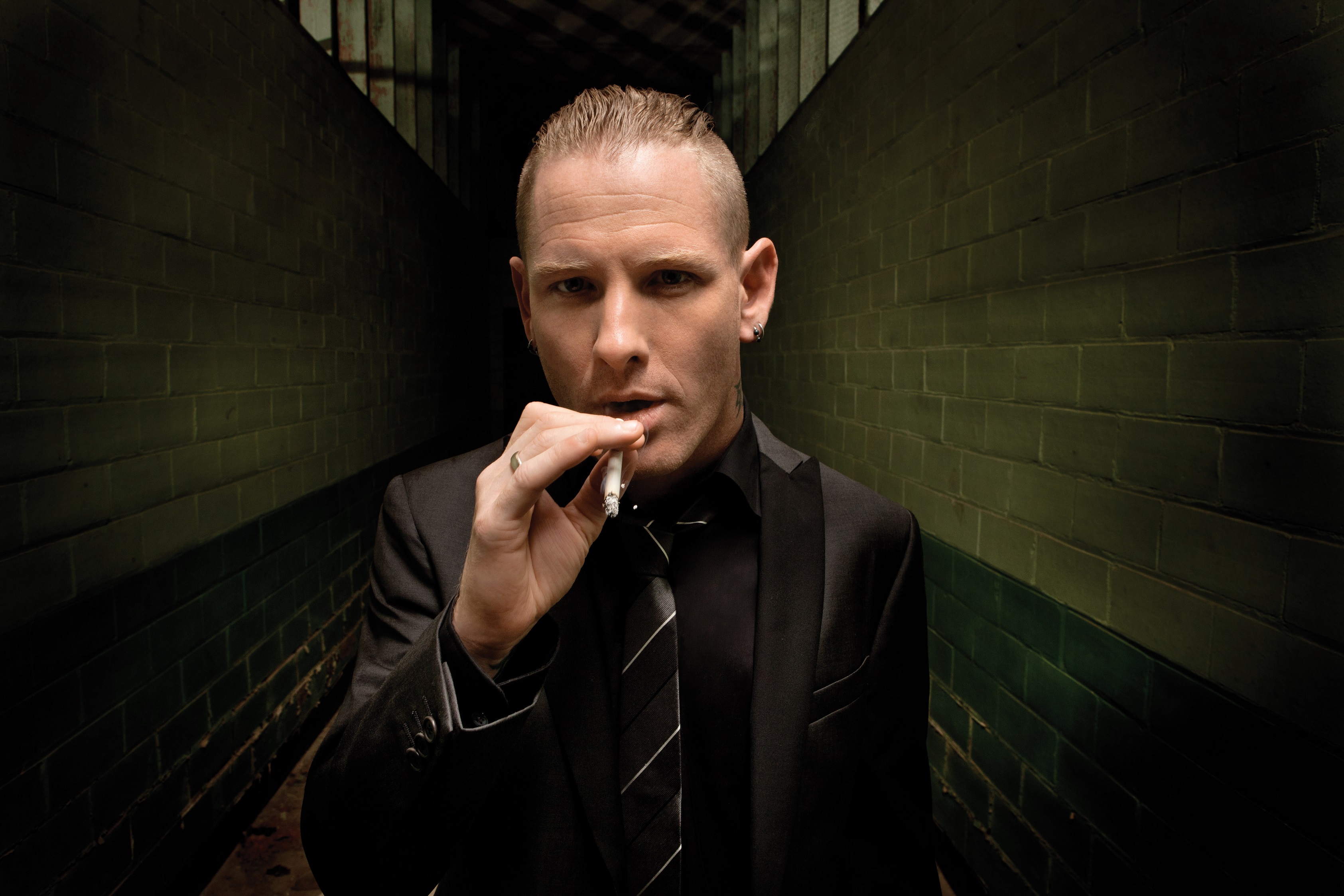 "Vamos ver uma explosão do entretenimento ao vivo", diz COREY TAYLOR ...