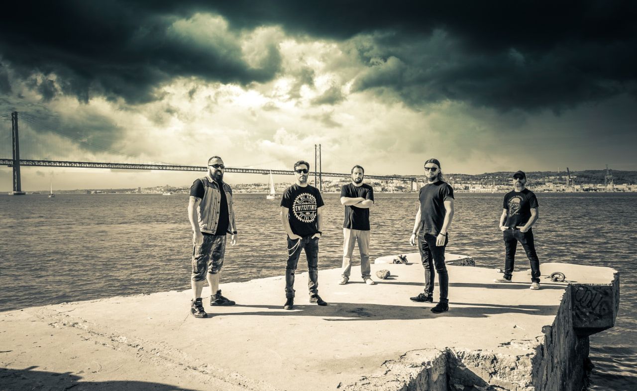 ALL AGAINST: Apresentam finalmente o álbum de estreia ao vivo • LOUD!